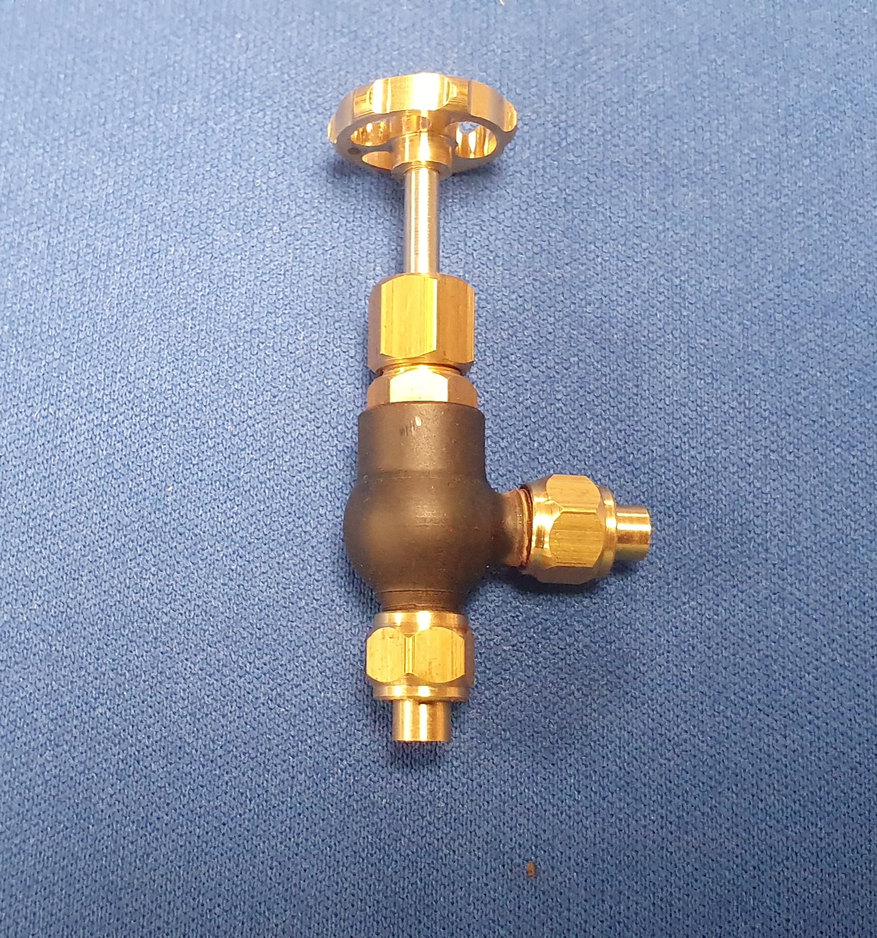 Tony Green Steam Fittings : 1/8" x 40 tpi 90 Degree globe valve – Tony ...