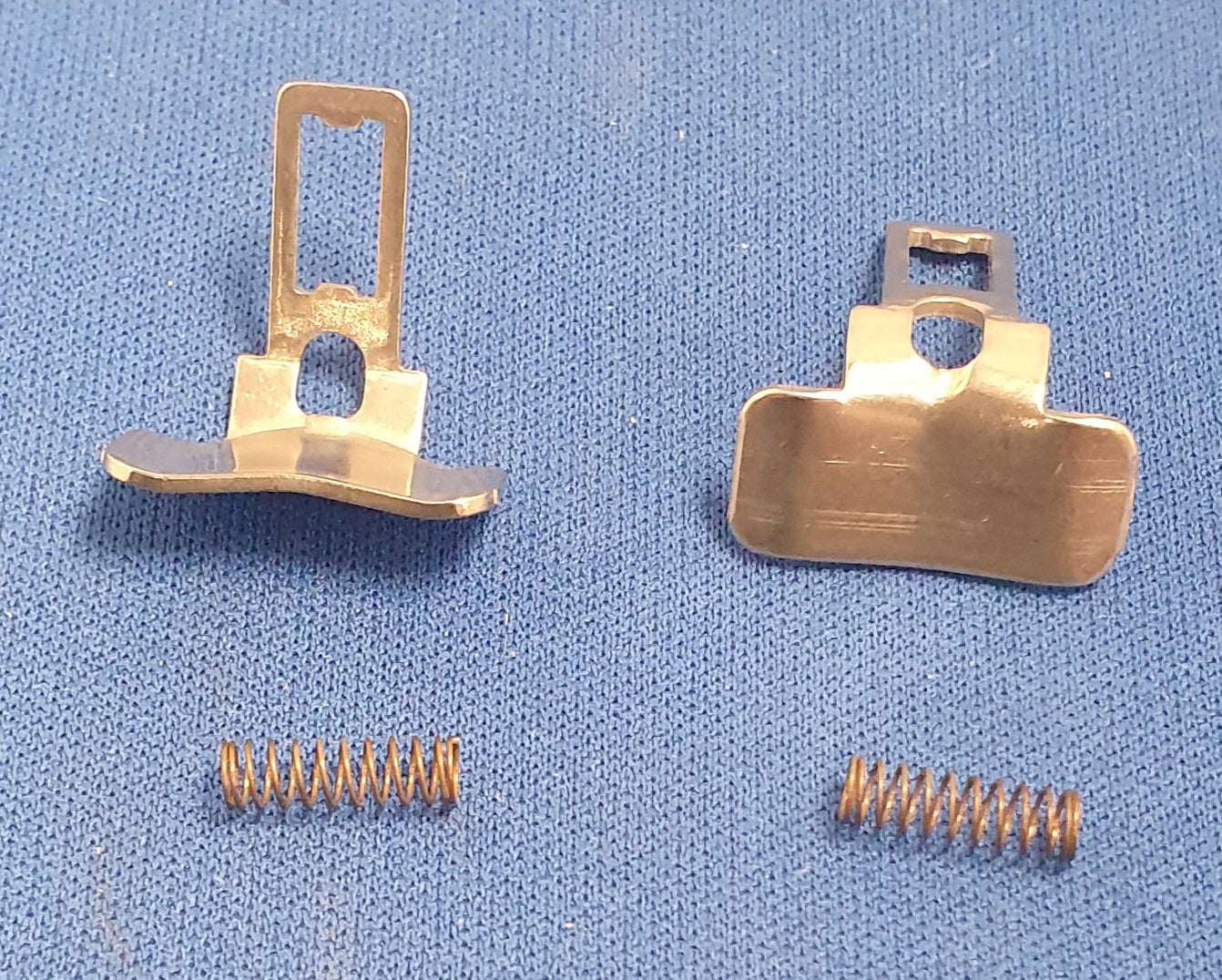 LGB G Scale Pick - up shoes 63218 – Tony Green Steam Models